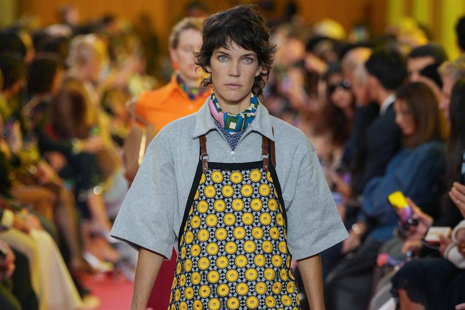 视频：Miuccia Prada 揭晓 Miu Miu 2026 春夏系列