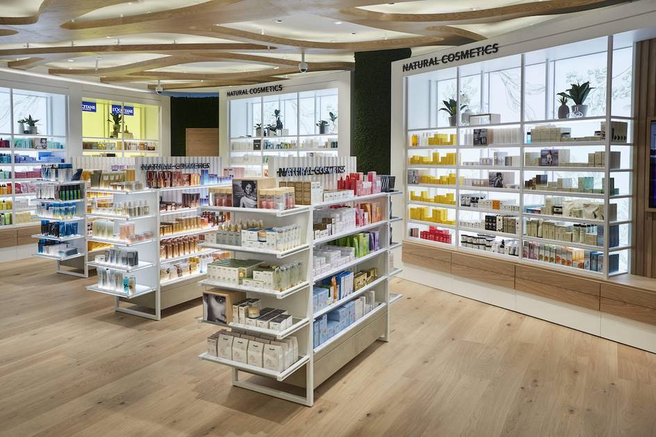 Douglas improves sales and profitability in Q3