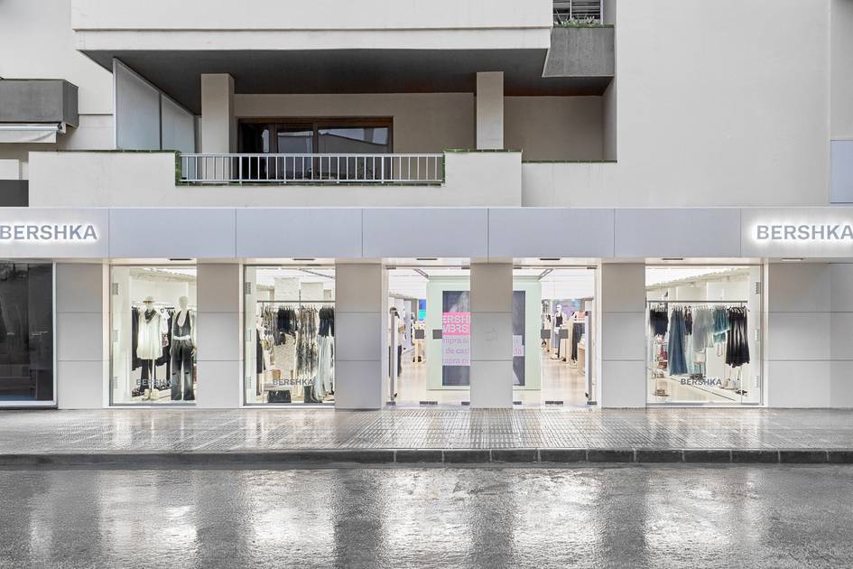 BERSHKA reinventa su flagship store en Ibiza: Un espacio radical y ...