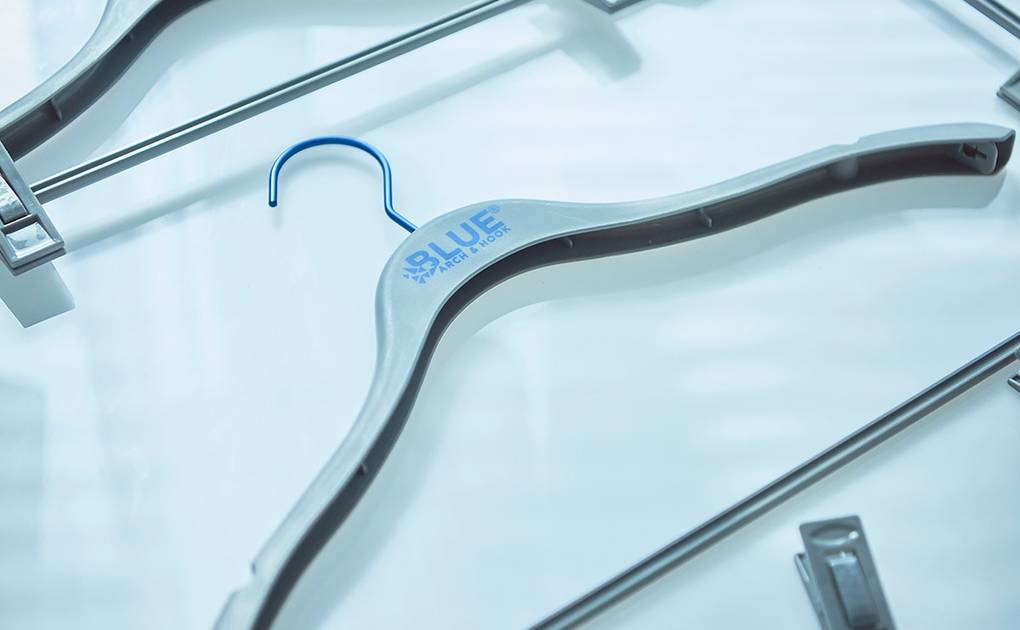 Arch and Hook unveils marine plastic hanger