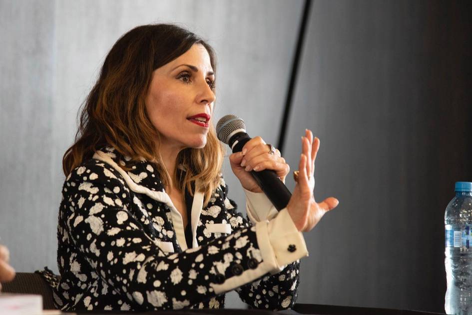 Lucy Lara presenta su quinto libro