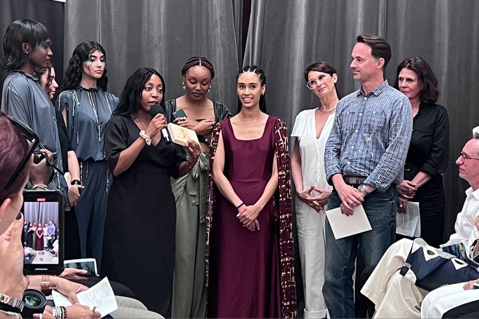 Who are the winners of Mod'Art's E.Fashion Awards 2023?