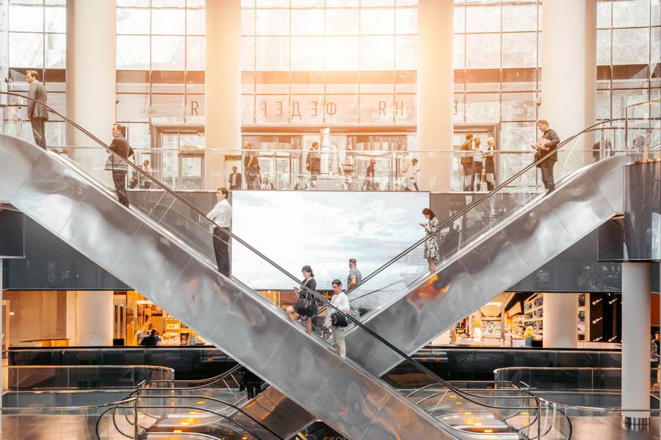 Kering vend The Mall Luxury Outlets, deux villages de marques de luxe ...