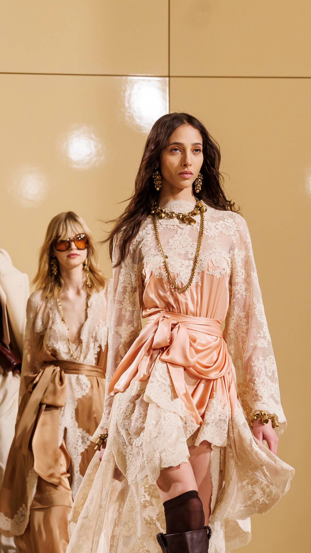 ZIMMERMANN FW25 Runway - Worldwide Fashion Design Lookbook