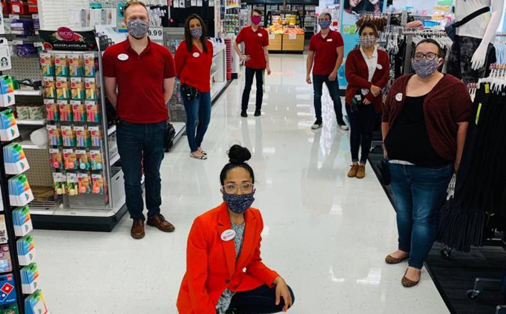 Target raises minimum wage