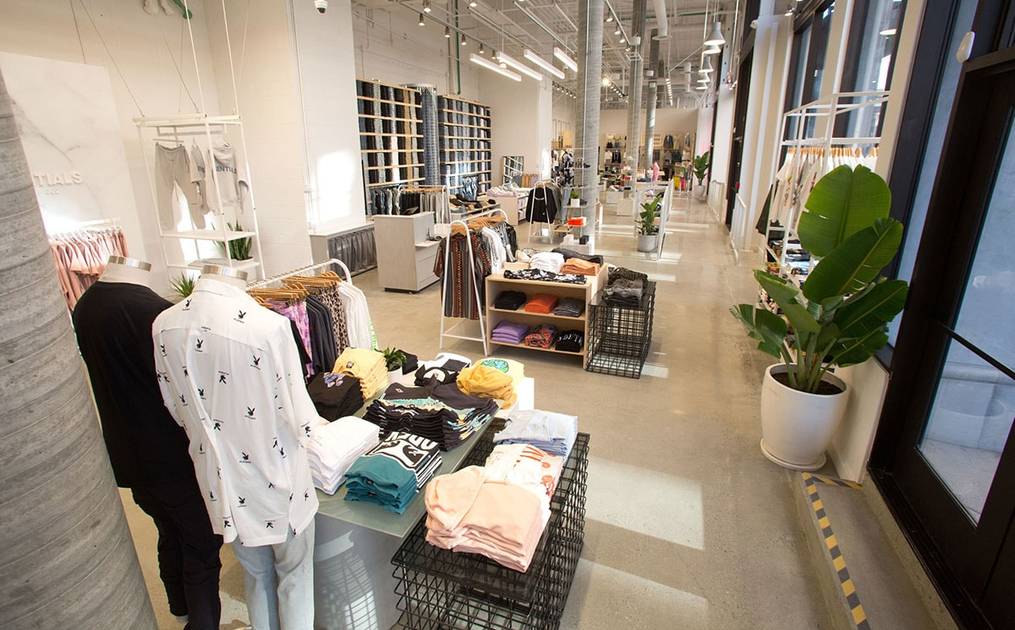 PacSun opens bicoastal stores