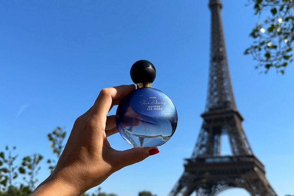 Avon names company veteran Kristof Neirynck CEO