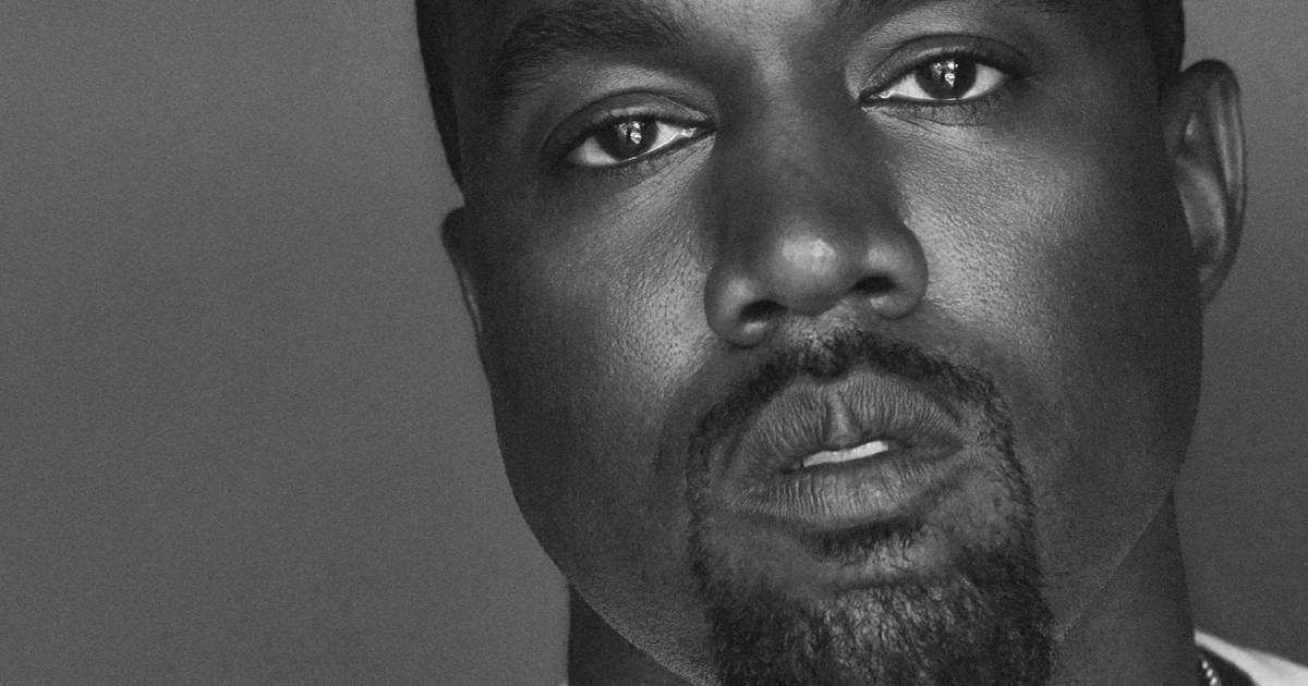 Críticas contra Kanye West por llevar una camiseta de "White Lives Matter"