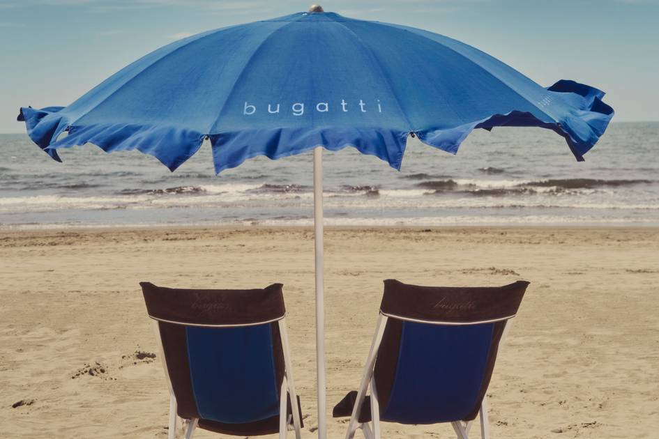 Bugatti-Beachclub: Markenerlebnis am italienischen Strand