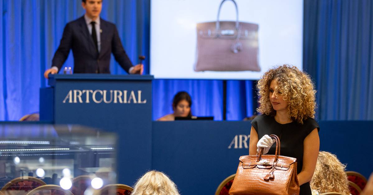 Behind the scenes of one of the world' s leading auction houses