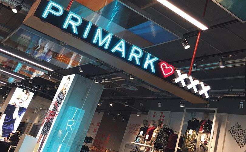 In Picture & 360° Video of Primark's Biggest European Store: Damrak