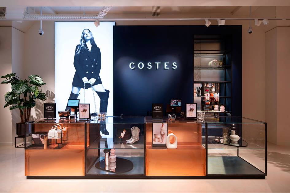 Costes-winkel maakt comeback in Antwerpen