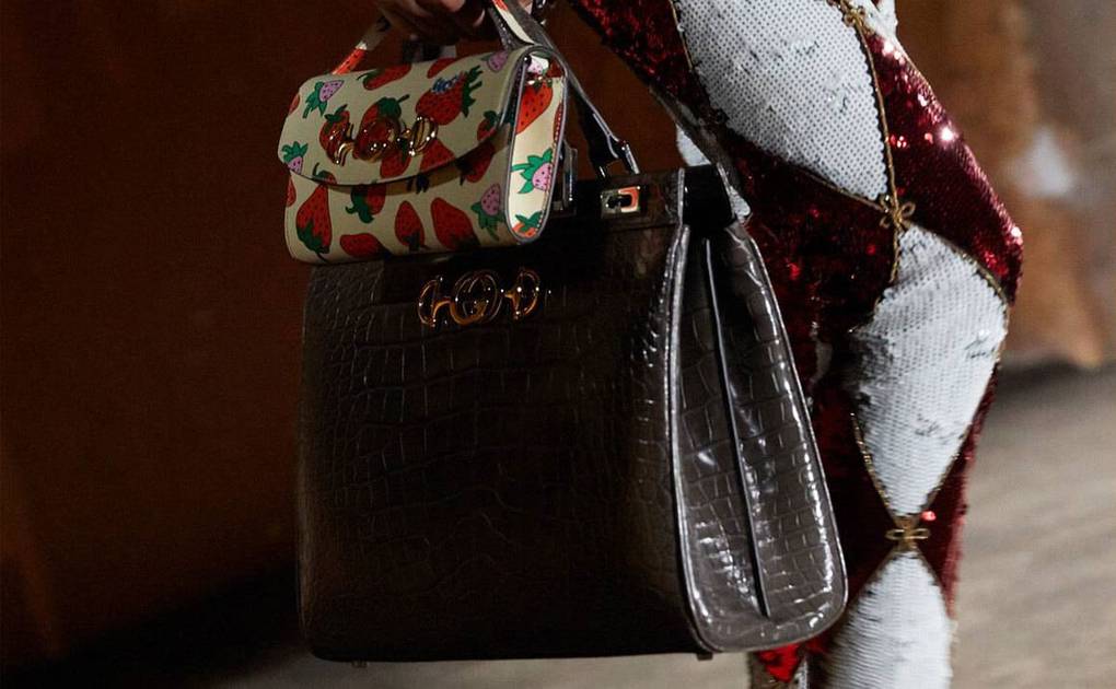 Gucci opens call centres to bolster digital service
