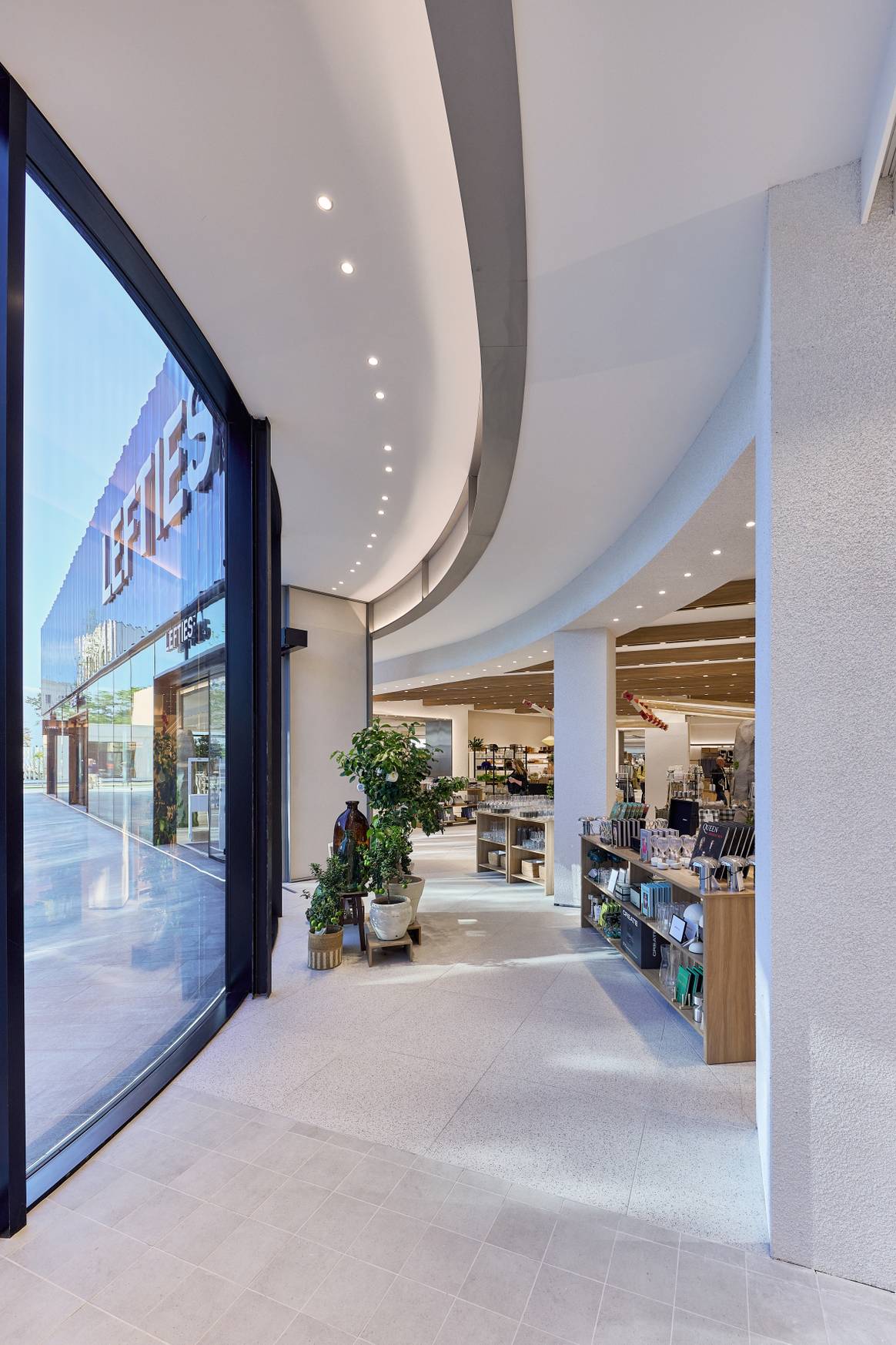 T-shirts à 4 euros et basiques : avec Lefties, Inditex vient défier ...
