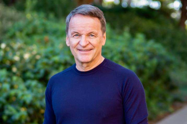 VF Corp CEO Steve Rendle met pensioen