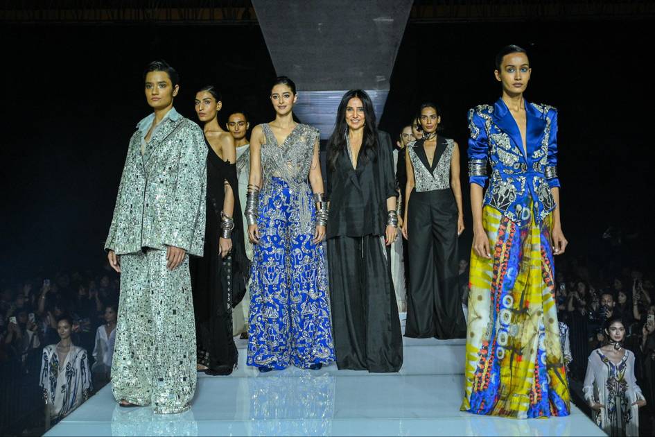 Lakmē x AK|OK Unveil ‘Silver Collar’ at FDCI x Lakmē Fashion Week 2025