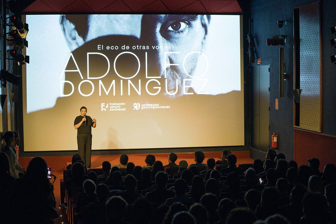 La española Adolfo Domínguez celebra su 50 aniversario con un ...