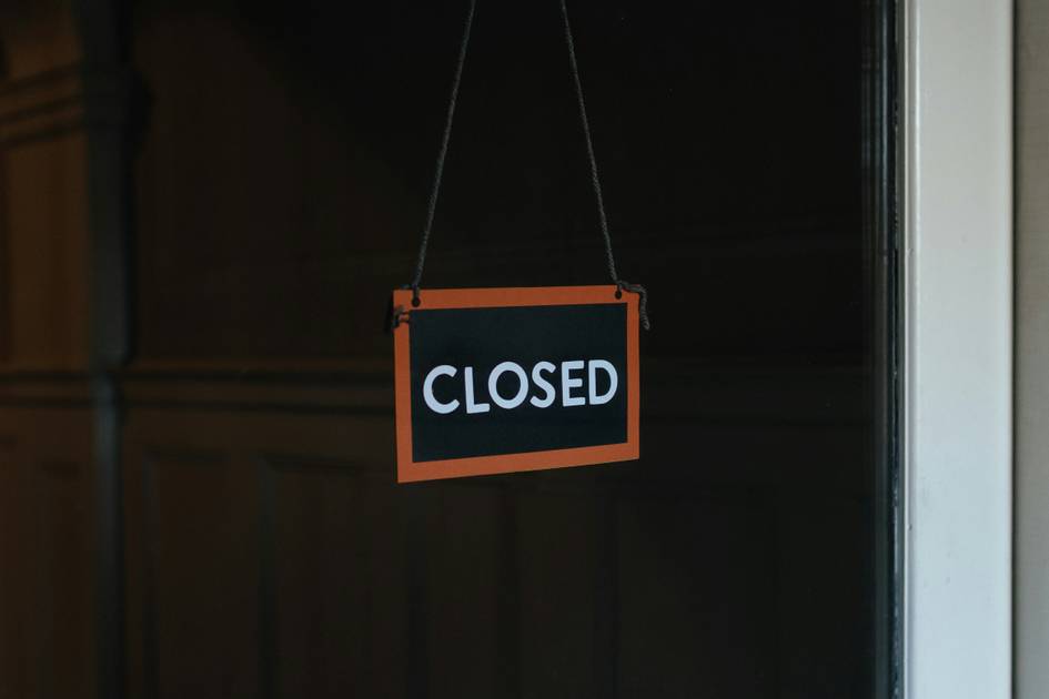 Leading Labels to shutter 15 stores amid liquidation proceedings